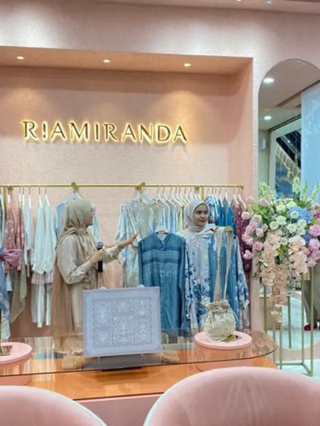 Ria Miranda Resmikan Store Offline Terbarunya Jelang Hari Raya Idul ...