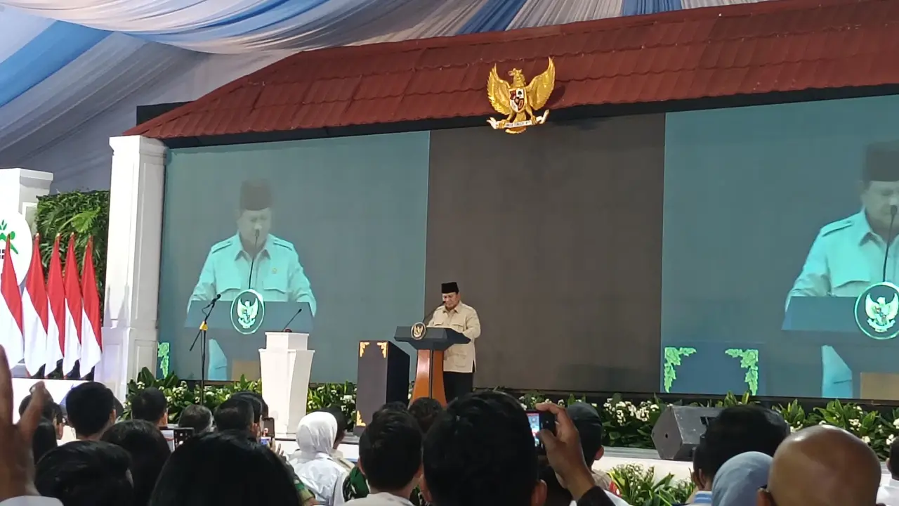 Prabowo Beri Hormat ke Mantan OB dan Ojek yang jadi Pengembang Rumah ...