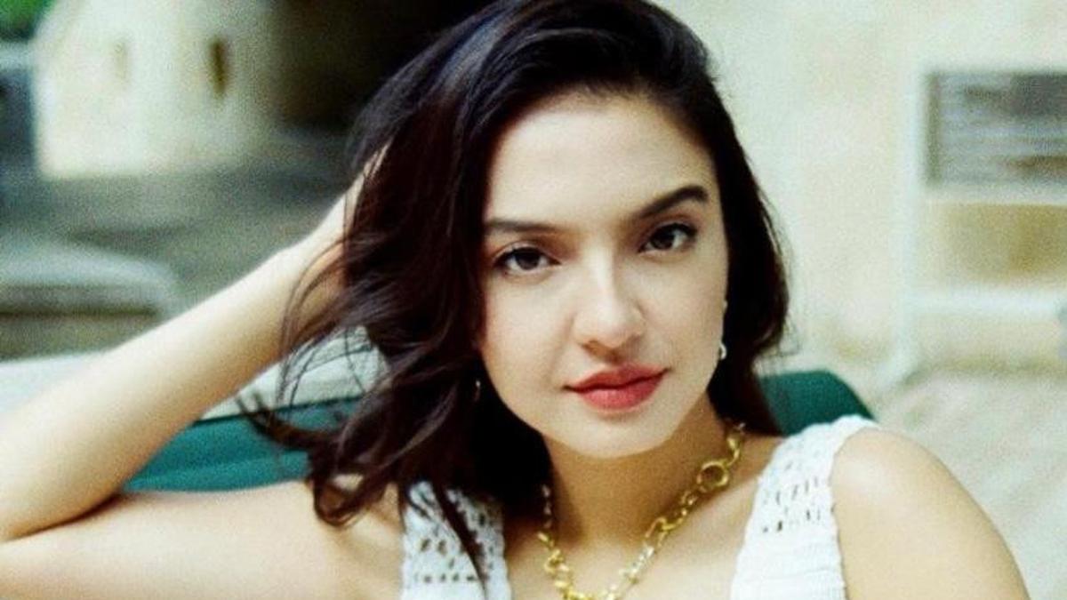 Ibu, Alasan Raline Shah Belum Menikah di Usia 37 Tahun