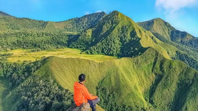6 Fakta Menarik Gunung Kondo di Lombok, Bagian Taman Nasional Gunung ...