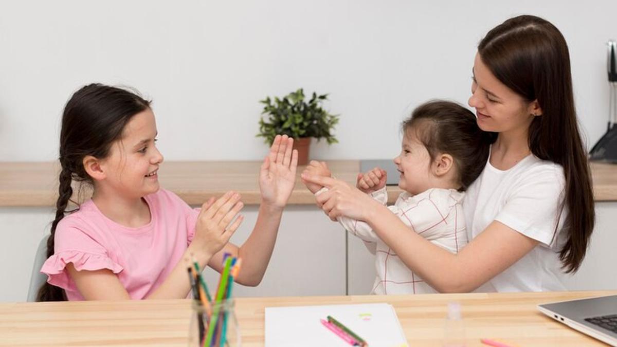 5 Tips Mendidik Anak agar Memiliki Rasa Empati yang Tinggi - Parenting ...