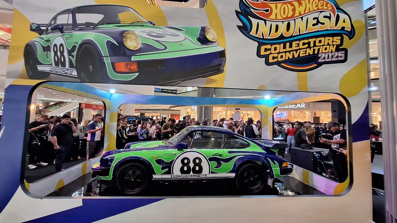 Porsche 911 Carrera RS 3.8 Hippie Ramaikan Hot Wheels Convention Car 2025