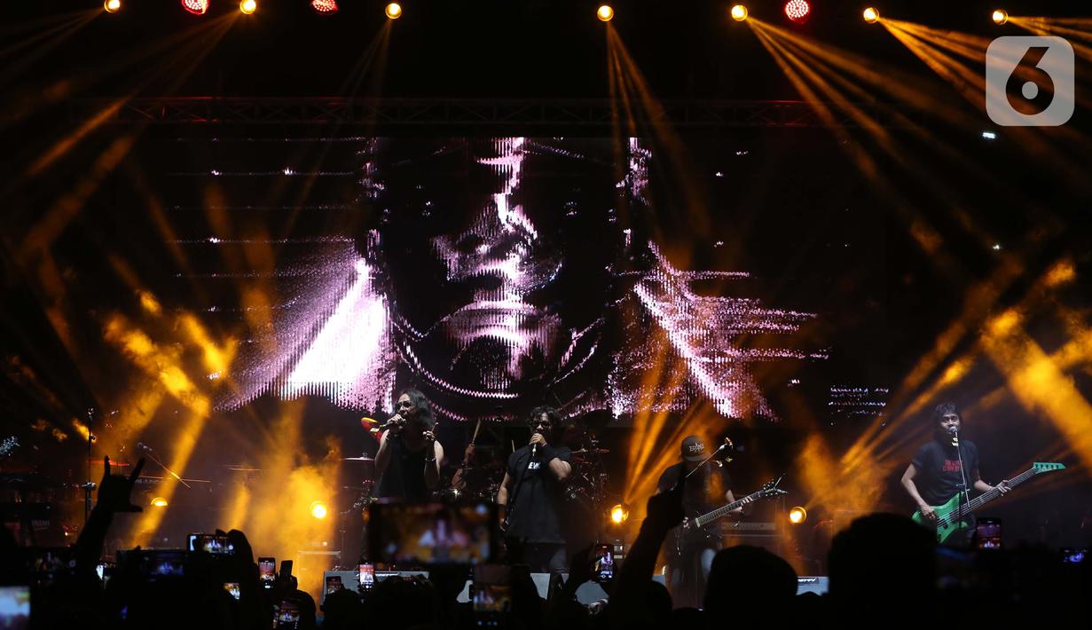 Penampilan Edane Guncang Panggung Rock Legends Festival
