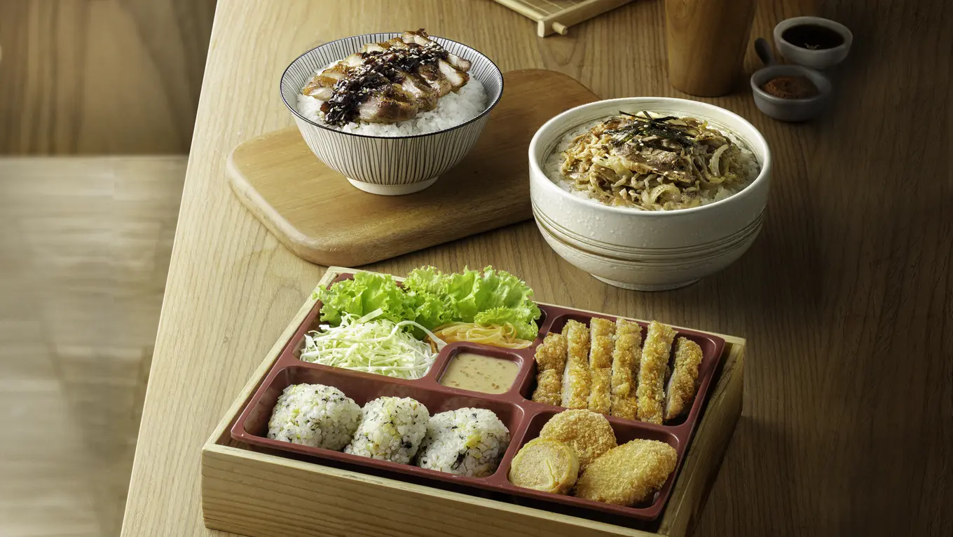 Menikmati Momen Akhir Tahun dengan Cita Rasa Gurih dari Menu Khas ...