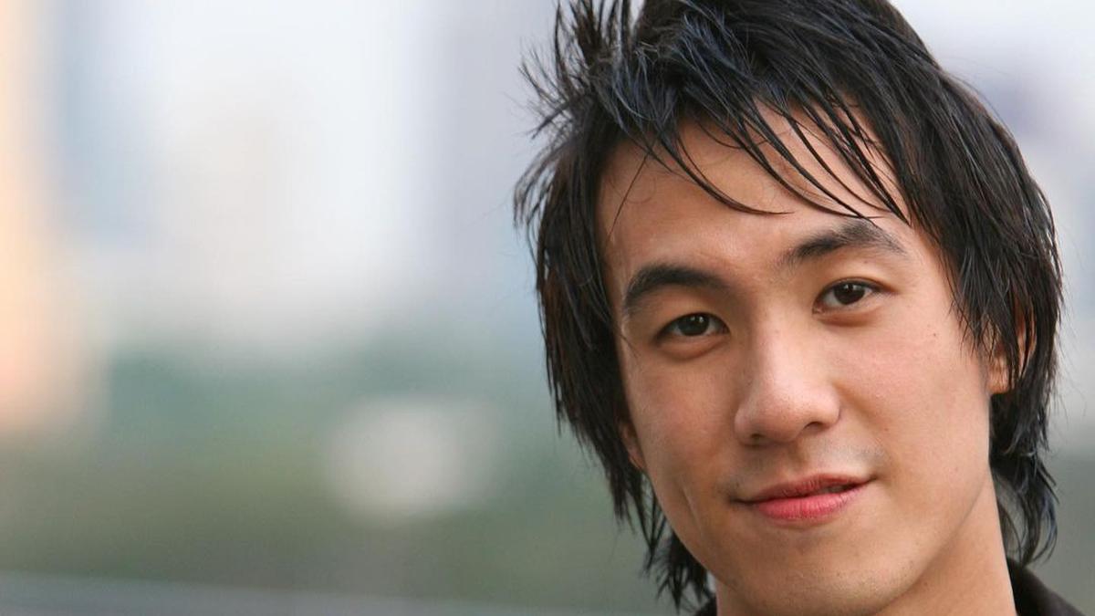 Potret Lawas Daniel Mananta yang Gaul Banget, Pamer Foto bareng ...