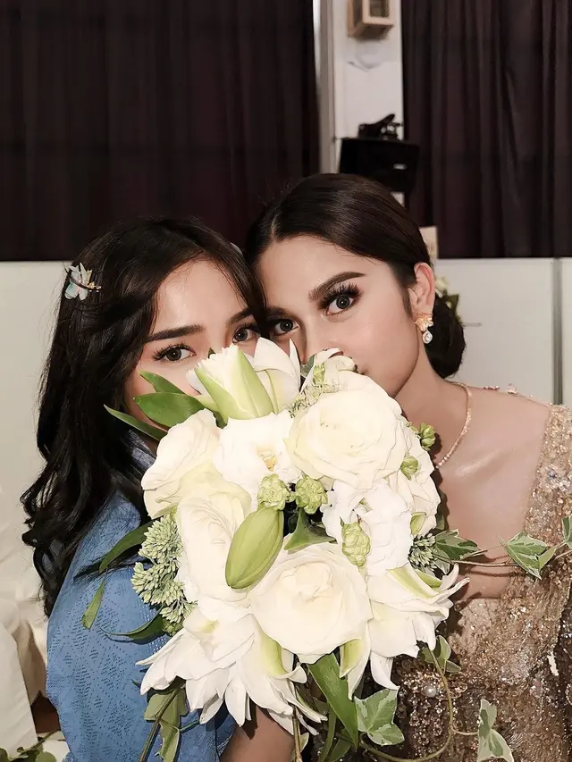 6 Potret Fuji Jadi Bridesmaid Pernikahan Pratama Arhan dan Azizah Salsha di Jepang, Kaget Dapat ...