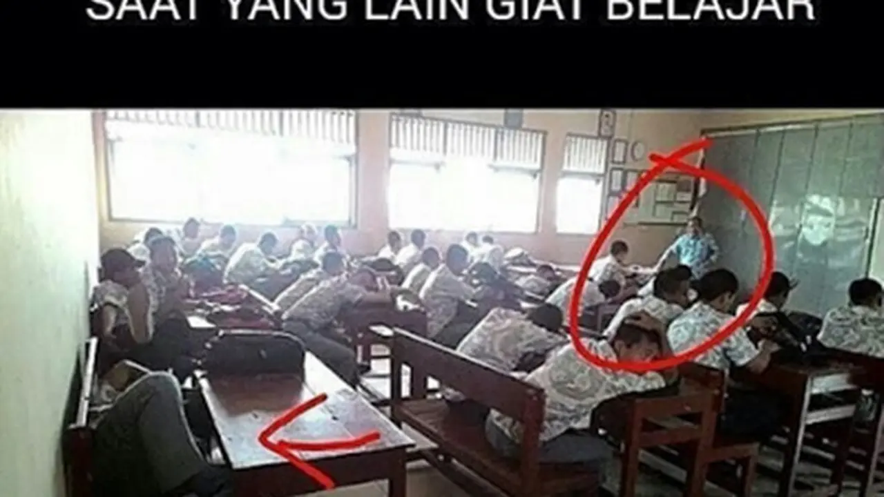 6 Meme Lucu Murid yang Suka Duduk di Belakang, Bikin Nostalgia - Hot ...