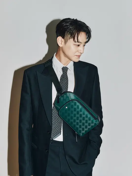 Pesona Kim Bum Yang Awet Muda Bak Vampir Penampilannya Tak Termakan Usia Foto
