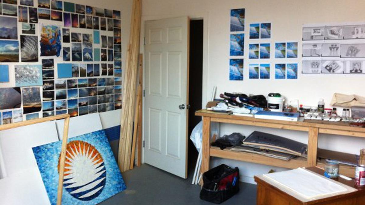 Yuk Intip Studio Para Pekerja Seni yang Penuh Inspirasi Ini - Photo ...