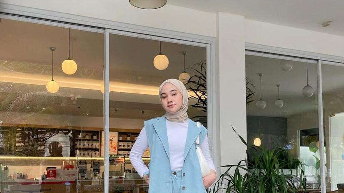 5 Tips Padu Padan Outfit Kerja Wanita Berhijab 2025, Bikin Penampilan ...