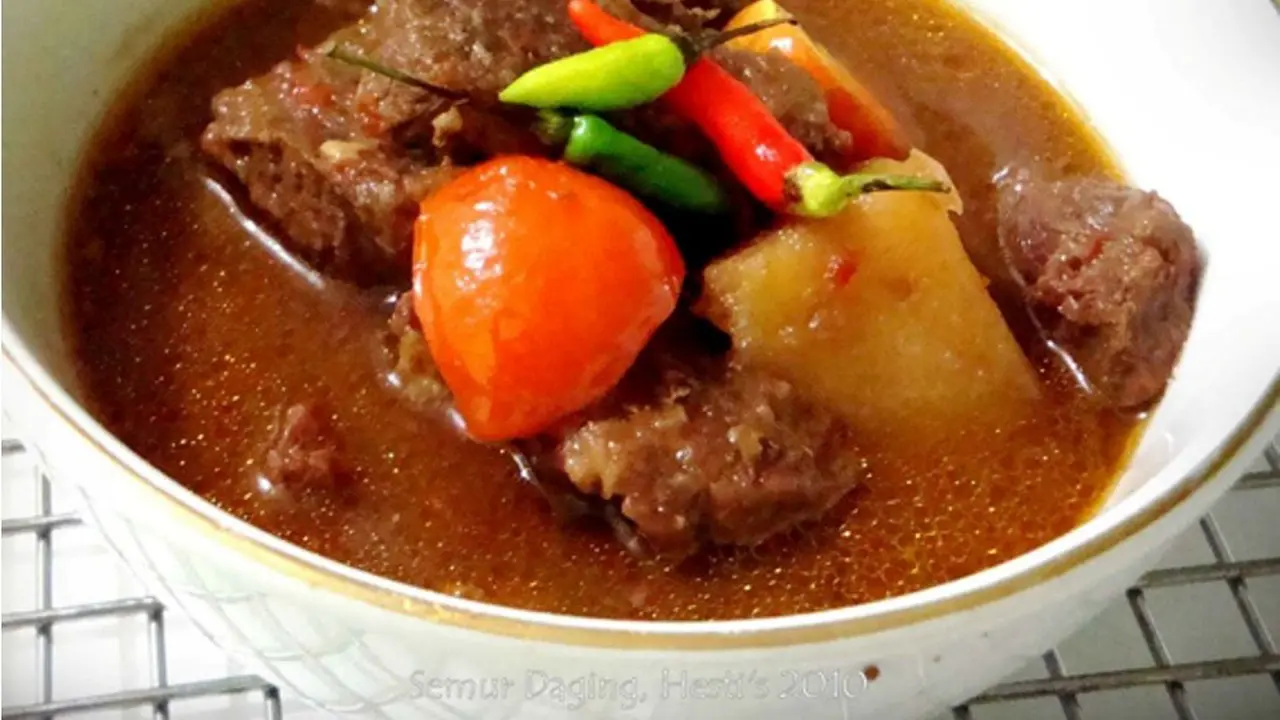 5 Resep Semur Daging Betawi yang Empuk dan Enak, Mudah Dibuat - Hot ...
