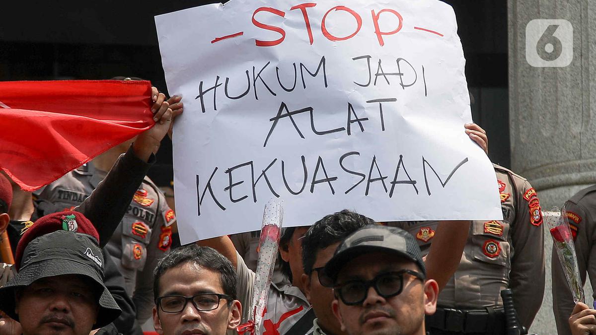 Dukung Mahkamah Konstitusi Akademisi Dan Aktivis Protes Sikap Dpr Foto 