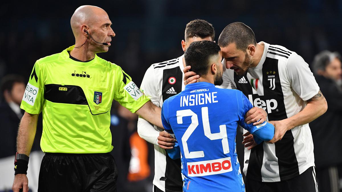 Juventus Menang di Markas Napoli - Dunia Bola.com