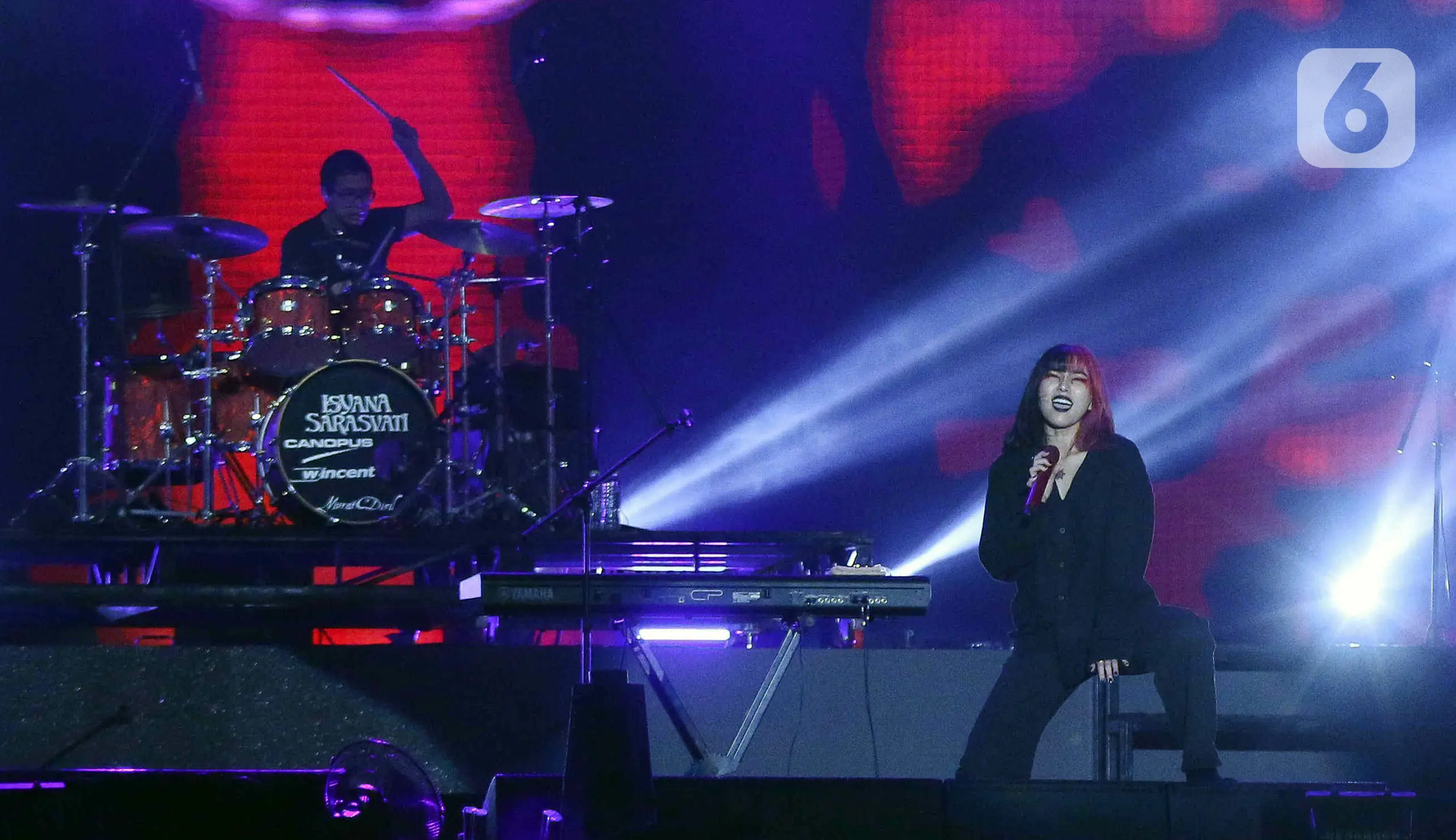 Isyana Sarasvati Meriahkan Panggung Festival Musik Soundrenaline 2022 ...