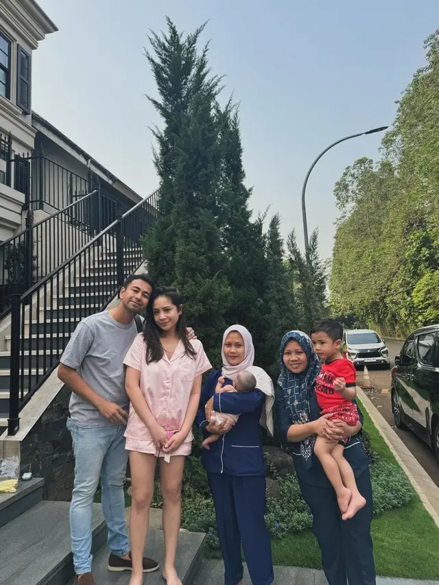 Asal Usul Nama Baby Lily Anak Adopsi Raffi Ahmad, Terkait dengan Doa Malam Lailatul Qadar - Hot ...