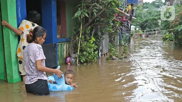 Diguyur Hujan Semalaman, Perumahan Puri Gading Bekasi Banjir - News Liputan6.com