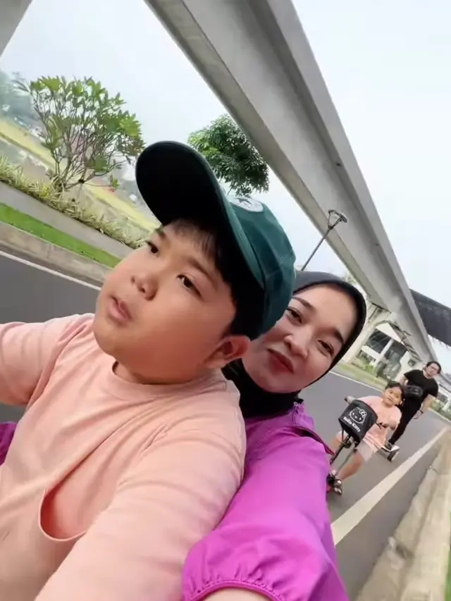 7 Potret Ririe Fairus dan Ayus Sabyan yang Harmonis, Berdamai dengan ...