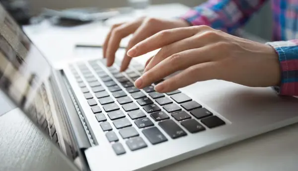 Apa itu Coding: Pengertian, Manfaat, dan Cara Mempelajarinya - Feeds ...