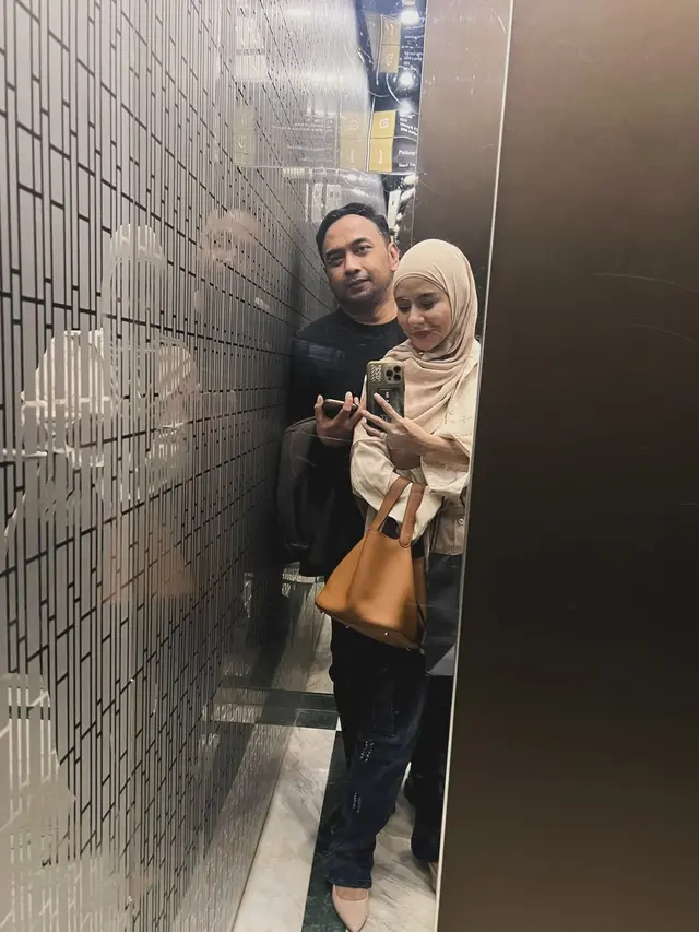 Meisya Siregar Klarifikasi Isu Pisah Ranjang dengan Bebi Romeo Setelah 20 Tahun Nikah, Begini ...