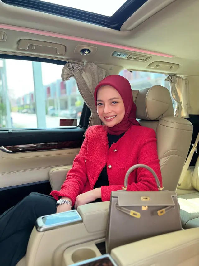 Barbie Larassati Sudah Bercerai dengan Sandy Wahyudi Dua Tahun Lalu ...