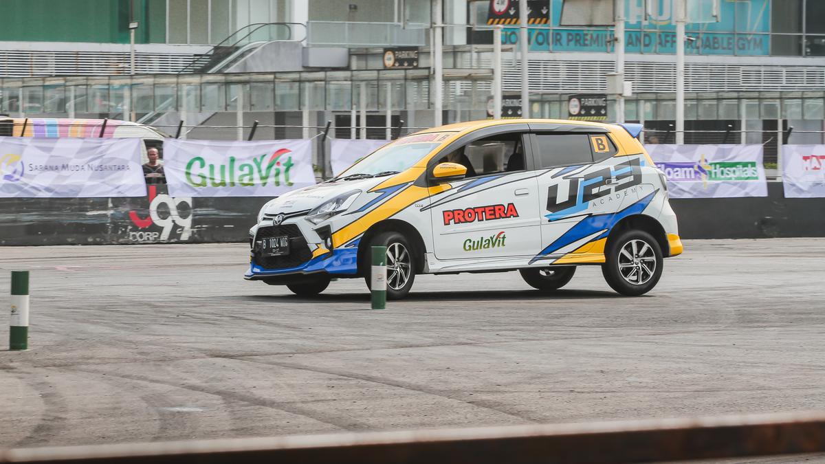Kejurnas Slalom U23 Buka Kelas Khusus untuk Mobil Listrik BYD Dolphin
