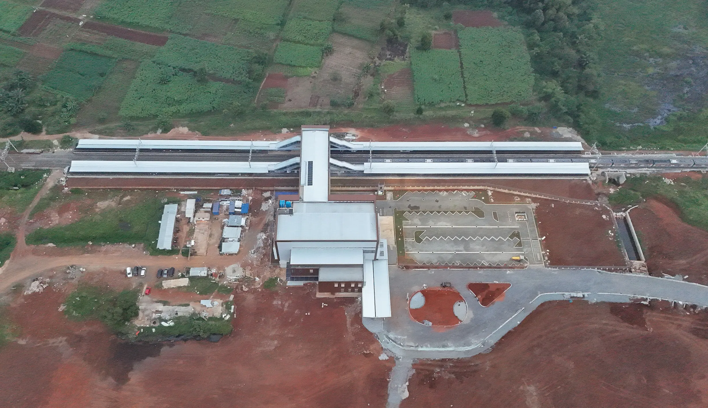 Hampir Rampung, Begini Penampakan Stasiun Jatake - Foto Liputan6.com