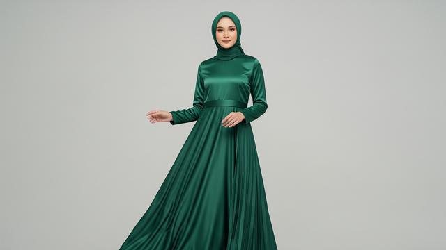 8 Model Gamis Emerald Green Elegan 2026, Inspirasi Anggun, Modern, dan ...