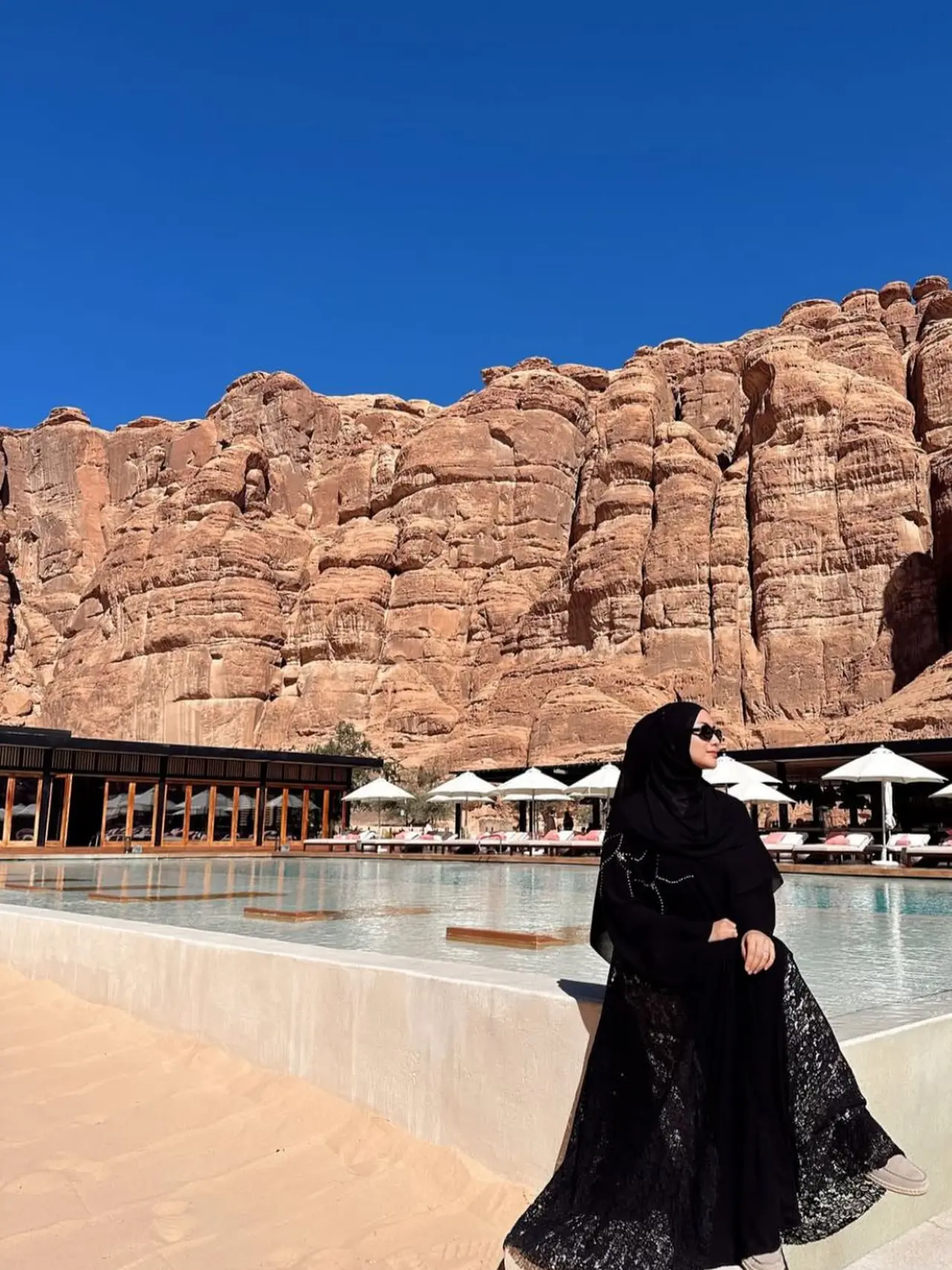 7 Potret Citra Kirana Sambangi Kota AI Ula di Arab Saudi, Terlalu ...