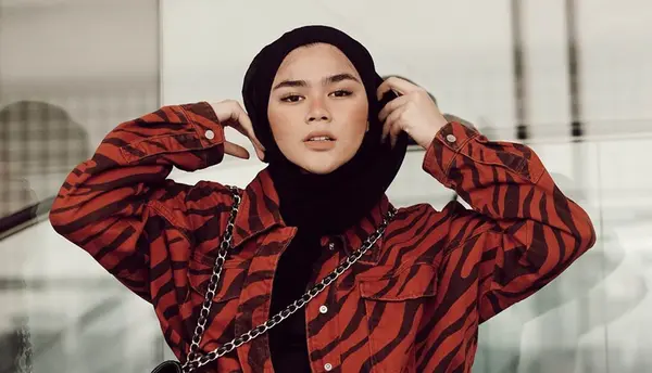 Nini Karlina Menggugat Cerai Suami - ShowBiz Liputan6.com