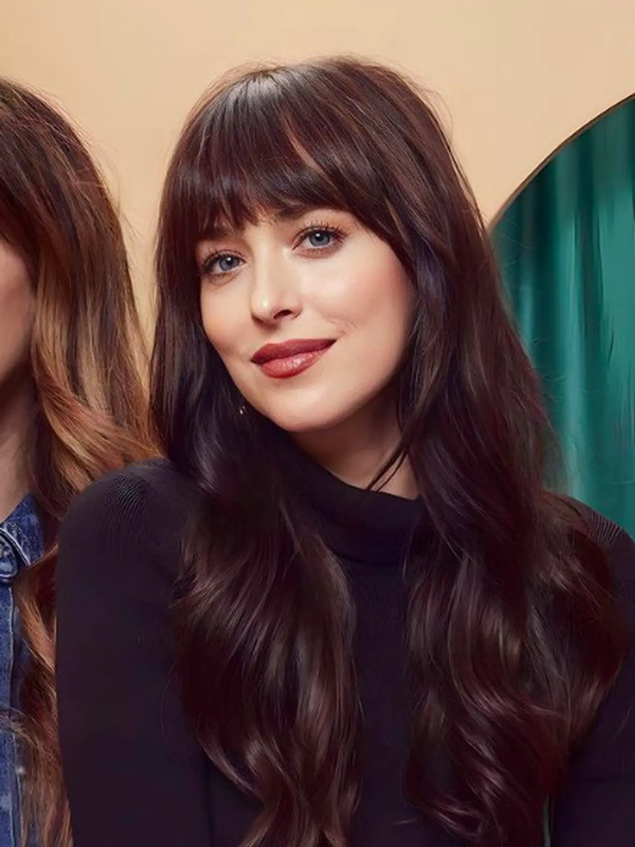 7 Potret Cantik dan Memesona Dakota Johnson, Pacar Vokalis Coldplay ...