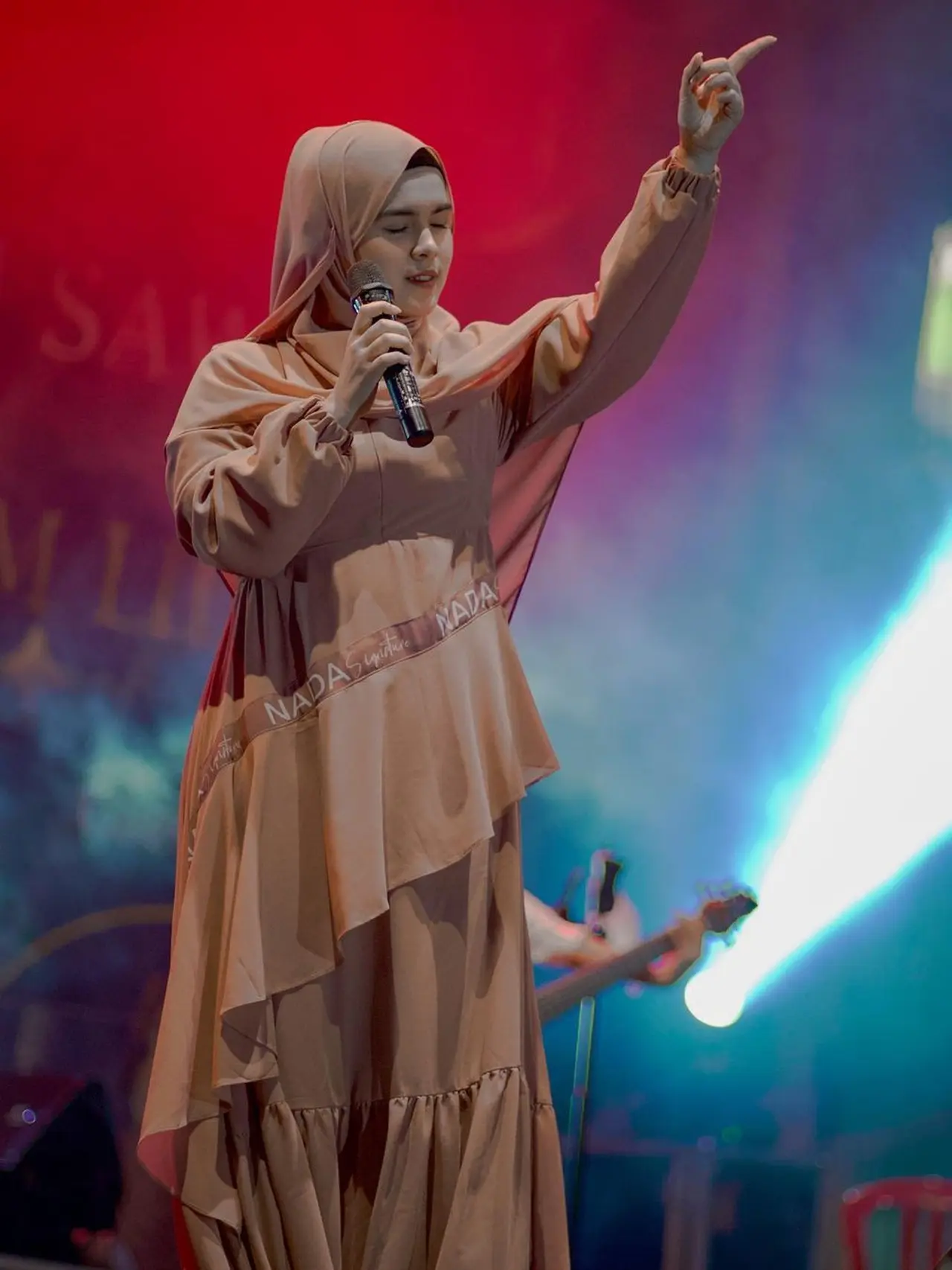 Rajin Menghafal Al-Qur'an, Ini 6 Potret Nada Sikkah Istri Aktor Haydar ...