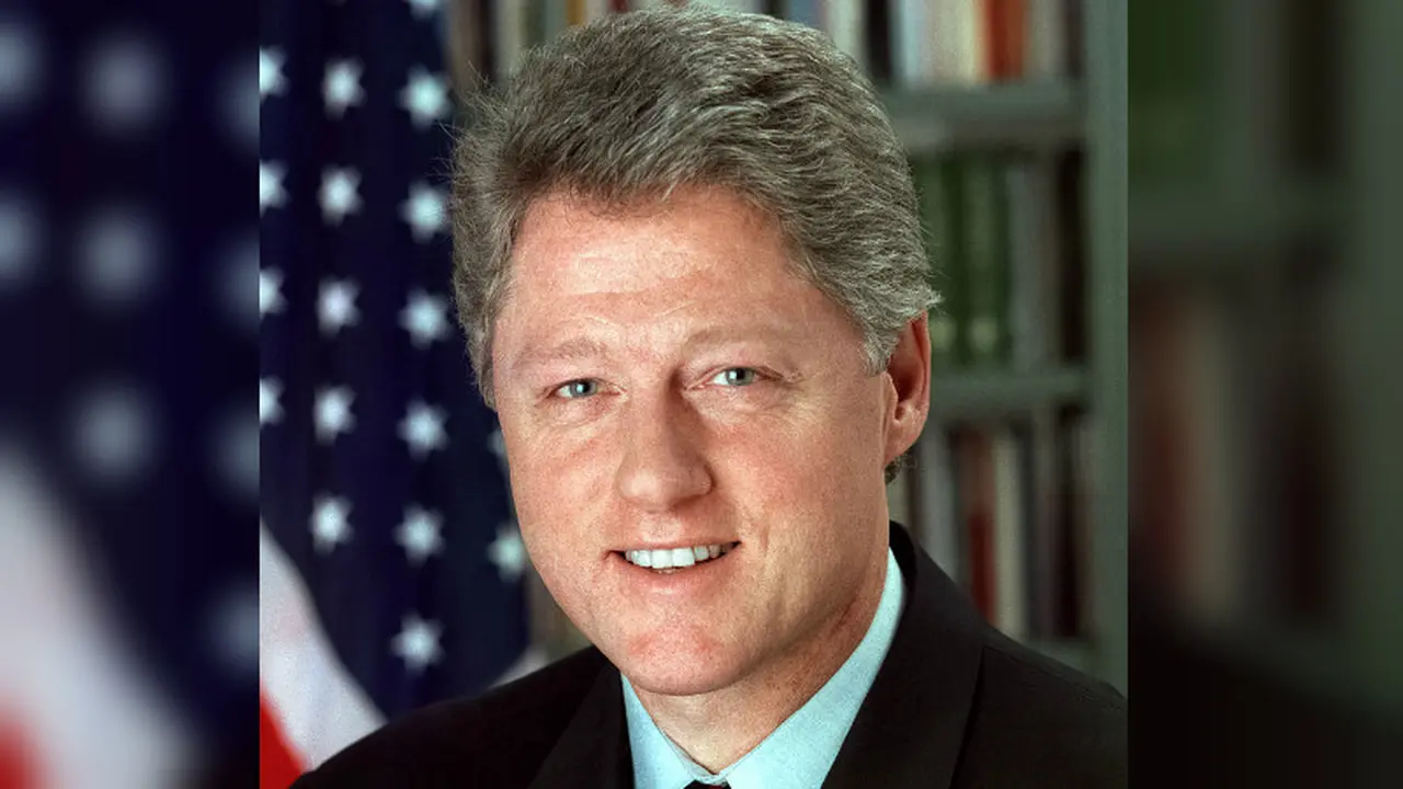 Ken Starr, Mantan Jaksa Penuntut Skandal Whitewater Bill Clinton ...