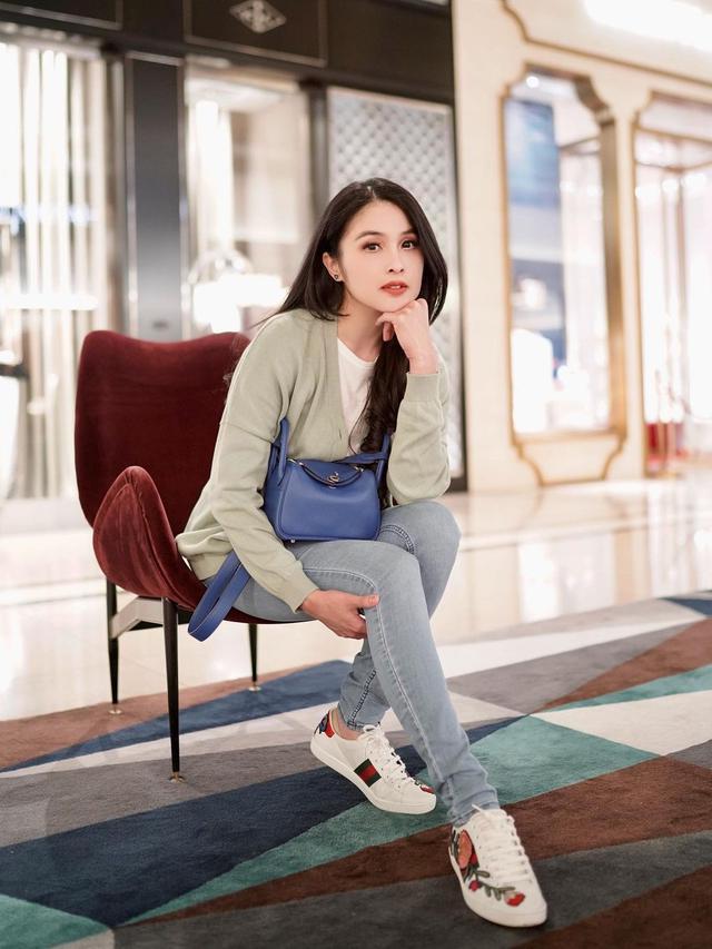 Potret Ultah Sandra Dewi, Tak Menua di Usia 39 Tahun - Entertainment ...