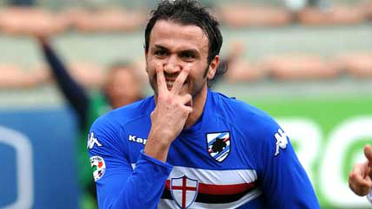 Pazzini Resmi Berbaju Nerazzurri - Bola Liputan6.com