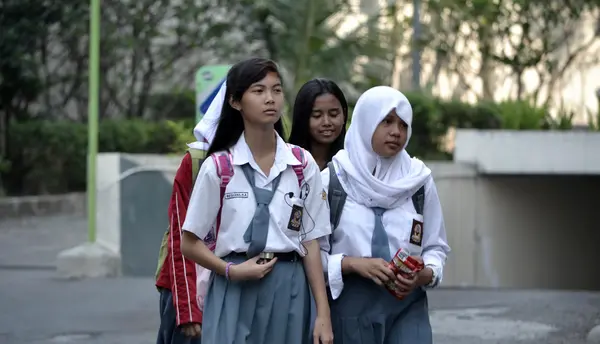 Video Mesum Bocah-Wanita Dewasa Direkam di Bandung - Regional Liputan6.com