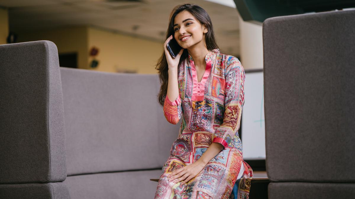 7 Tips Hubungan Langgeng yang Wajib Diketahui Pasangan LDR - Relationship Fimela.com