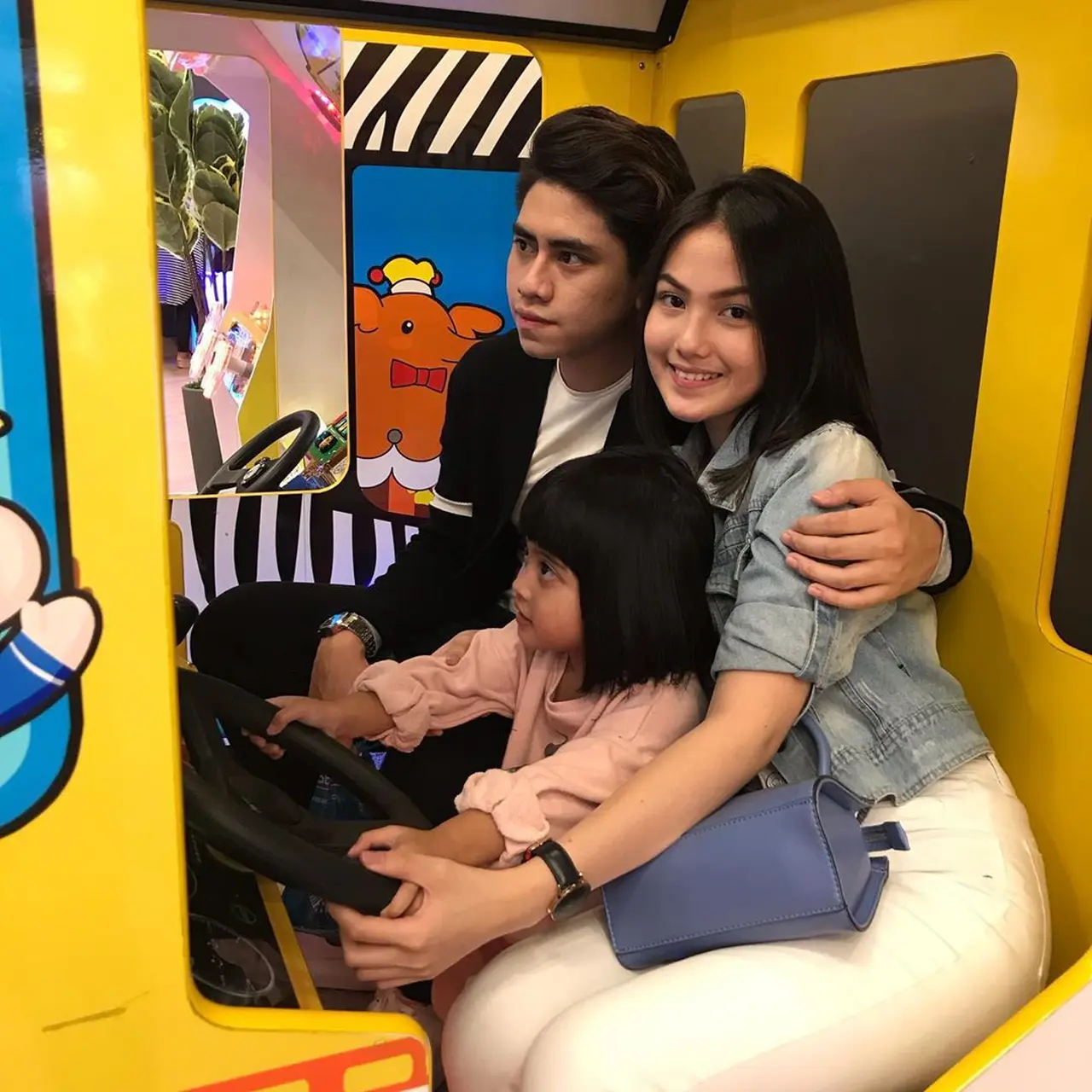 6 Potret Kebersamaan Aisyah Aqilah dengan Adik Athalla Naufal, Bak ...