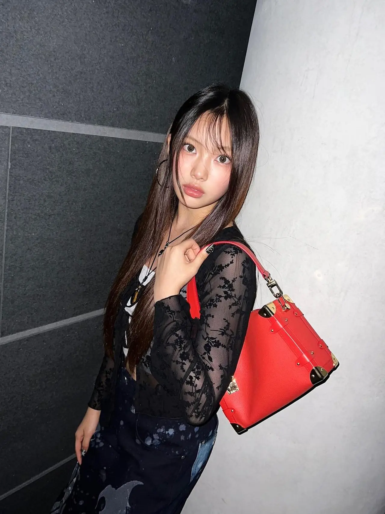 Miliki Visual Bak Artis Era 2000-an, Intip Gaya Busana Y2K Style Ala ...