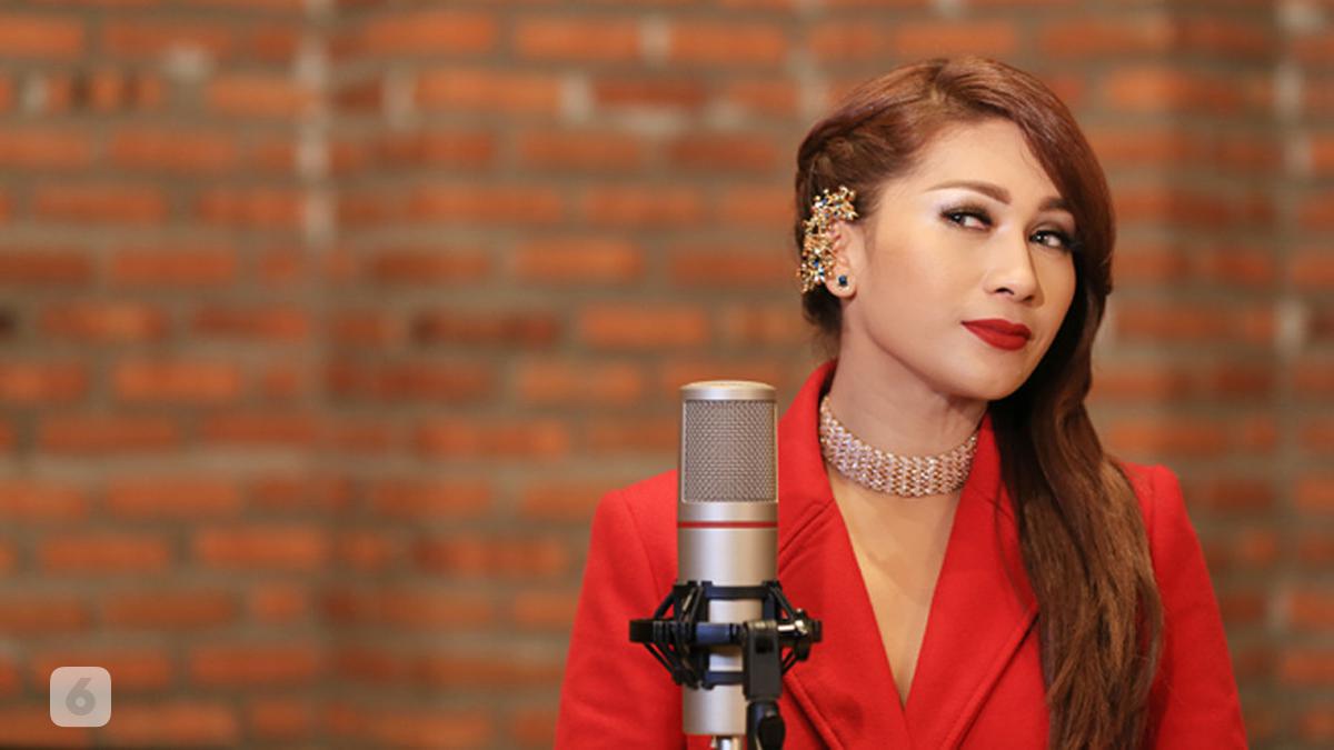Keluarga Lega Tata Janeeta Menikah Resmi dengan Pria Iran