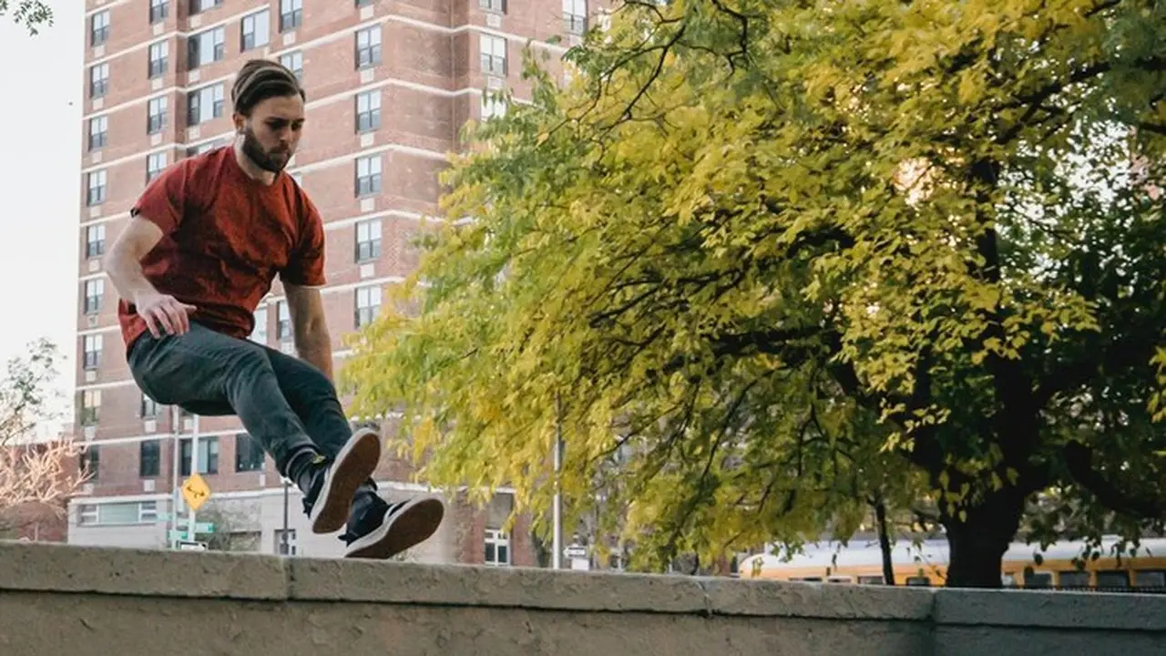 Langkah Pertama dalam Melakukan Tolakan pada Loncat Kangkang Adalah Sebagai Berikut - Hot ...