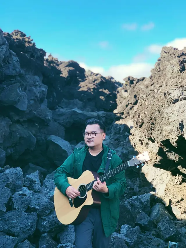 Darryl Wezy Luncurkan Video Klip Bernuansa Keindahan Alam Bali ...