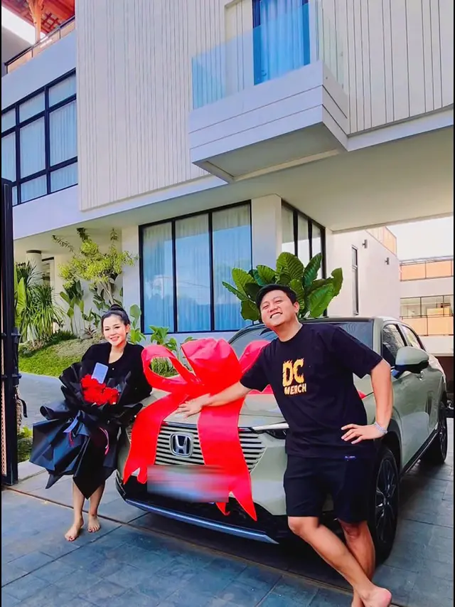 Beri Bella Bonita Kado Mobil Mewah, Ini Deretan Sumber Kekayaan Denny ...