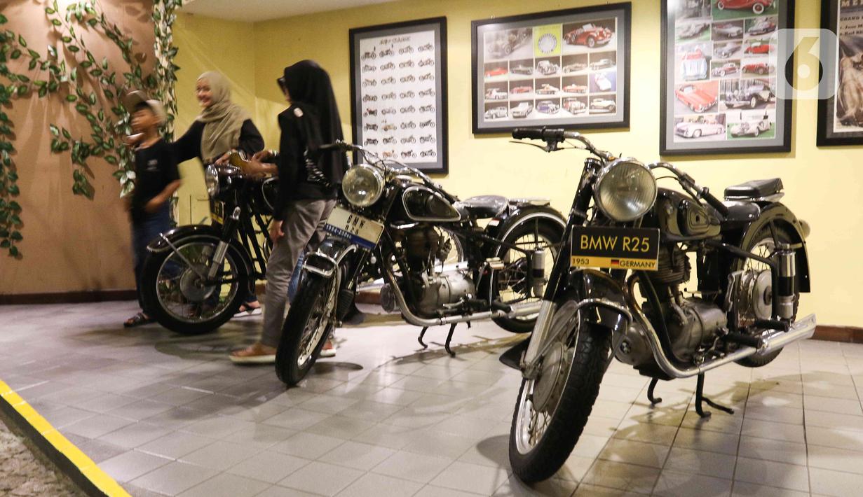 Melihat Koleksi Kendaraan Antik di Museum Angkut Kota Batu - Foto ...