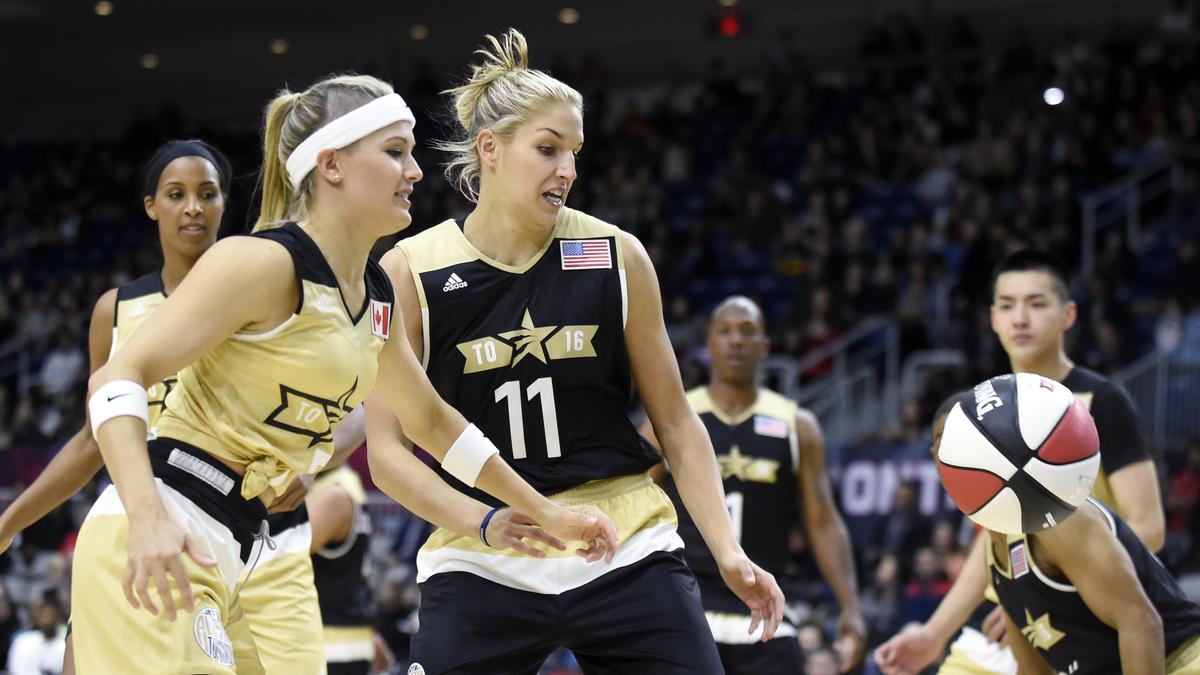 Petenis Cantik Ini Unjuk Kebolehan di Lapangan Basket - Ragam Bola.com