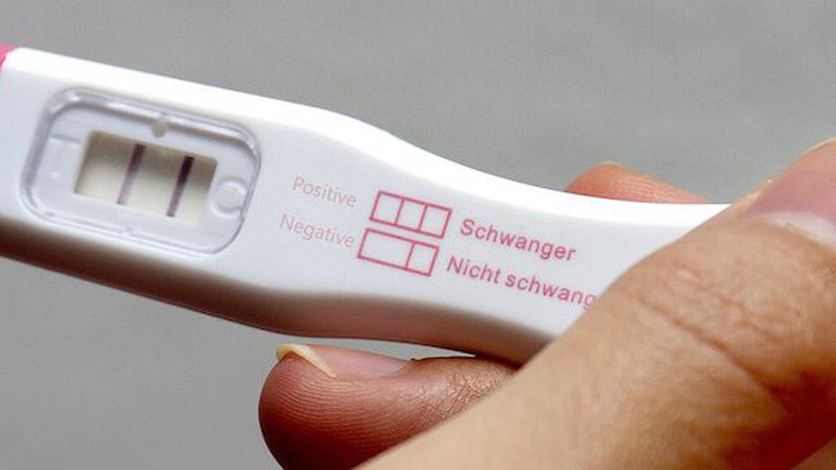 Bagaimana Cara Menggunakan Test Pack Kehamilan yang Benar - Parenting ...