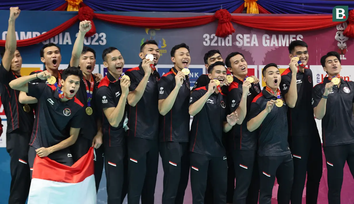 Foto: Kegembiraan Timnas Bola Voli Putra Indonesia saat Catatkan Hattrick Emas SEA Games di ...