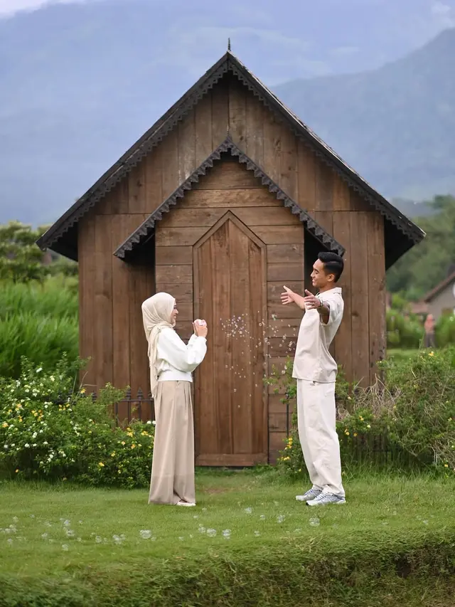 7 Potret Prewedding Pemain Timnas Rizky Ridho yang Penuh Romansa ...