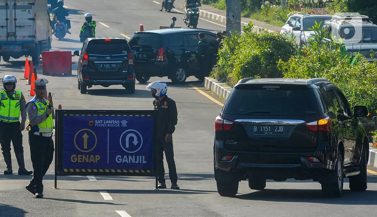 Libur Idul Adha, Sistem Ganjil Genap Diberlakukan di Jalur Puncak Bogor - Foto Liputan6.com