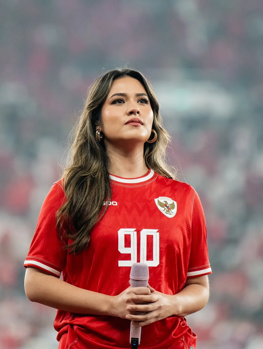 Potret Raisa Tampil di GBK Usai Pertandingan Timnas Indonesia vs ...