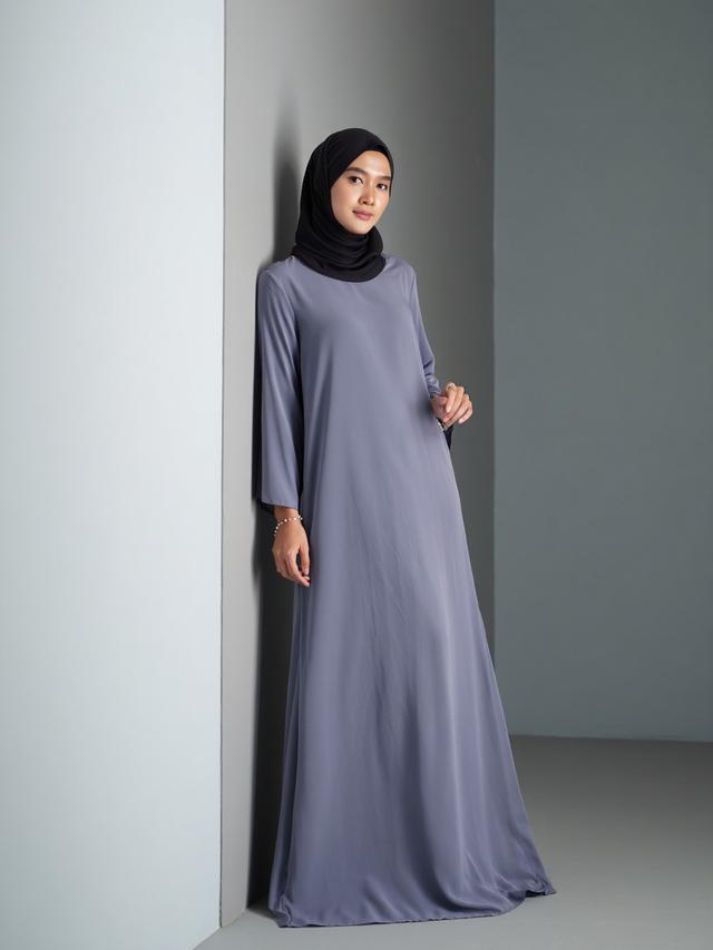 11 Model Dress Panjang Elegan Kombinasi Pashmina Muslimah Terbaru 2025